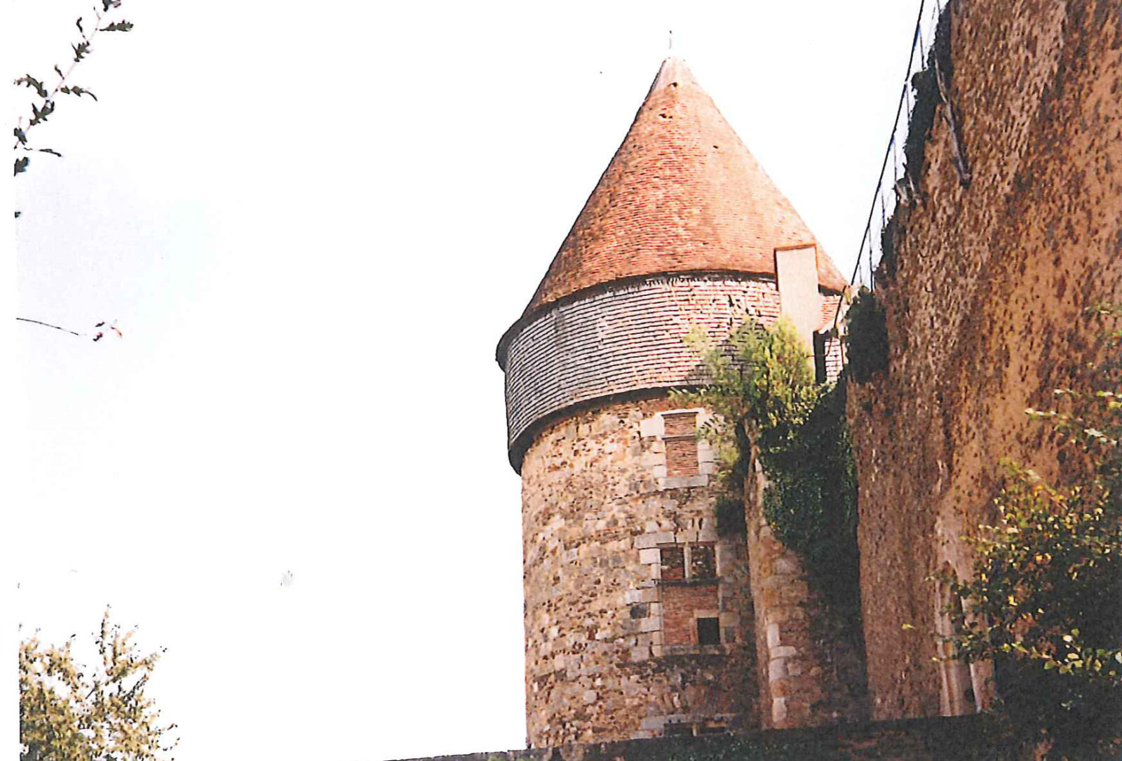castle5 - Medievalists.net