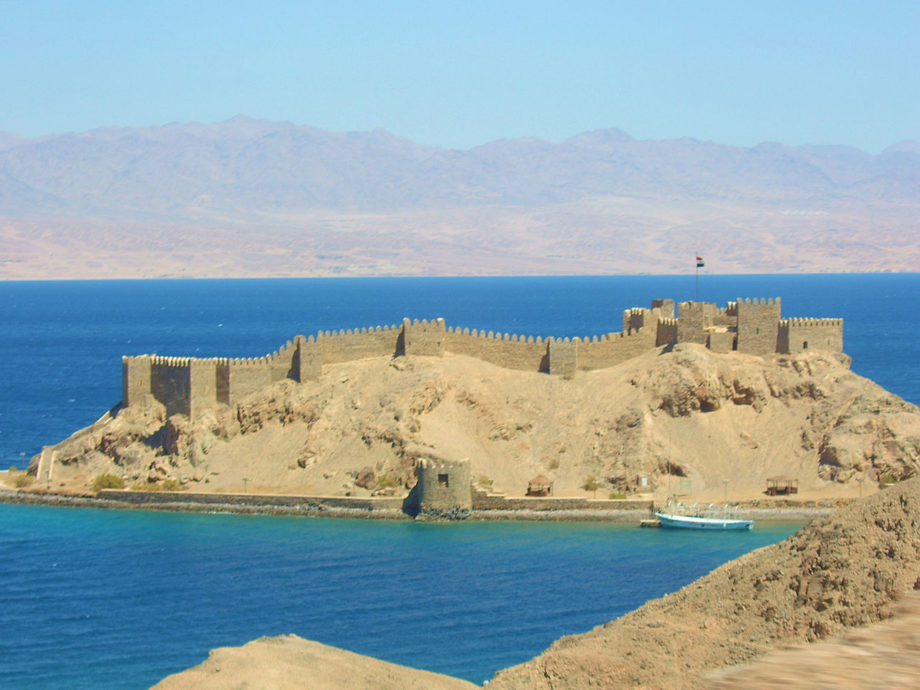 1280px-Aqaba_Castle - Medievalists.net