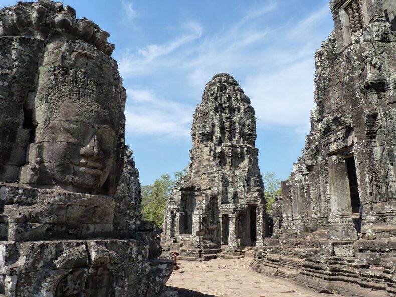 Why do civilizations collapse? New study points to the risks of aging ...