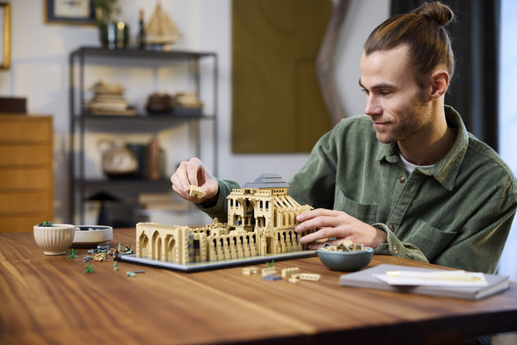 LEGO introduces two new medieval sets: Notre-Dame de Paris and Mona ...